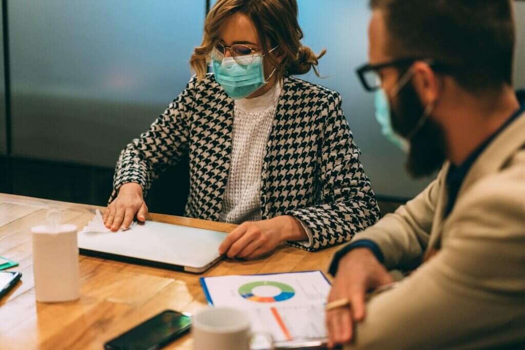 Crise sanitaire : quels équipements pour protéger vos salariés ... Crise sanitaire : quels équipements pour protéger vos salariés ...