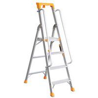 Escabeau professionnel aluminium avec rampe - Manutan.fr