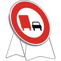 Panneau B3a Camion interdiction de doubler - Taliaplast - Manutan.fr