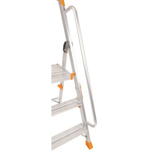 Escabeau professionnel aluminium avec rampe - Manutan.fr