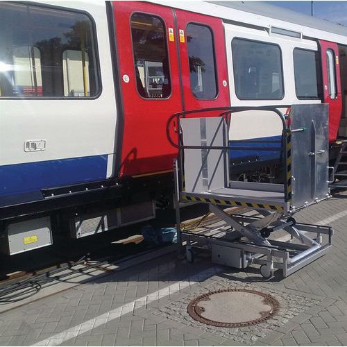 Plateforme élevatrice mobile LP11 - Manutan.fr