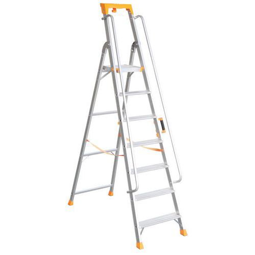 Escabeau professionnel aluminium avec rampe - Manutan.fr